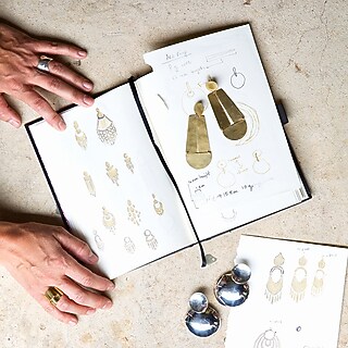 Hometown Heroes: Jewelry Designer Jennifer Rodgers