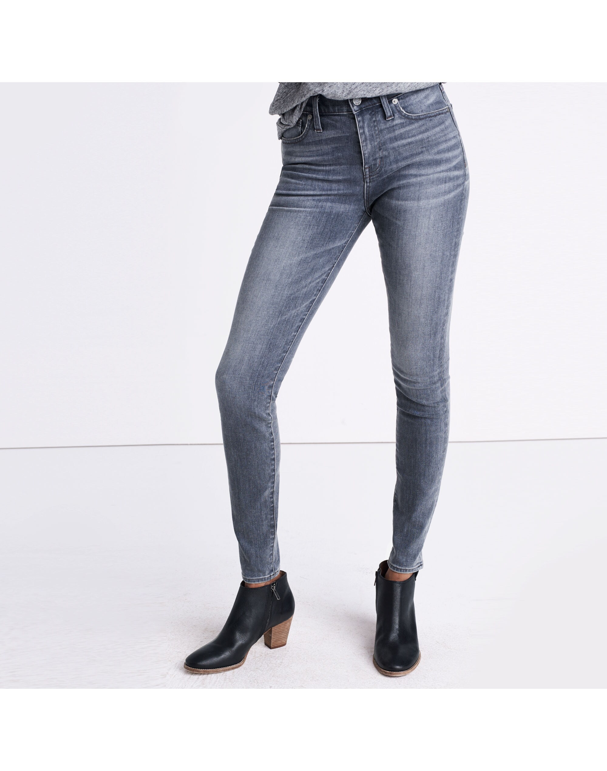 Taller 9" High-Rise Skinny Jeans in Shaw Wash
