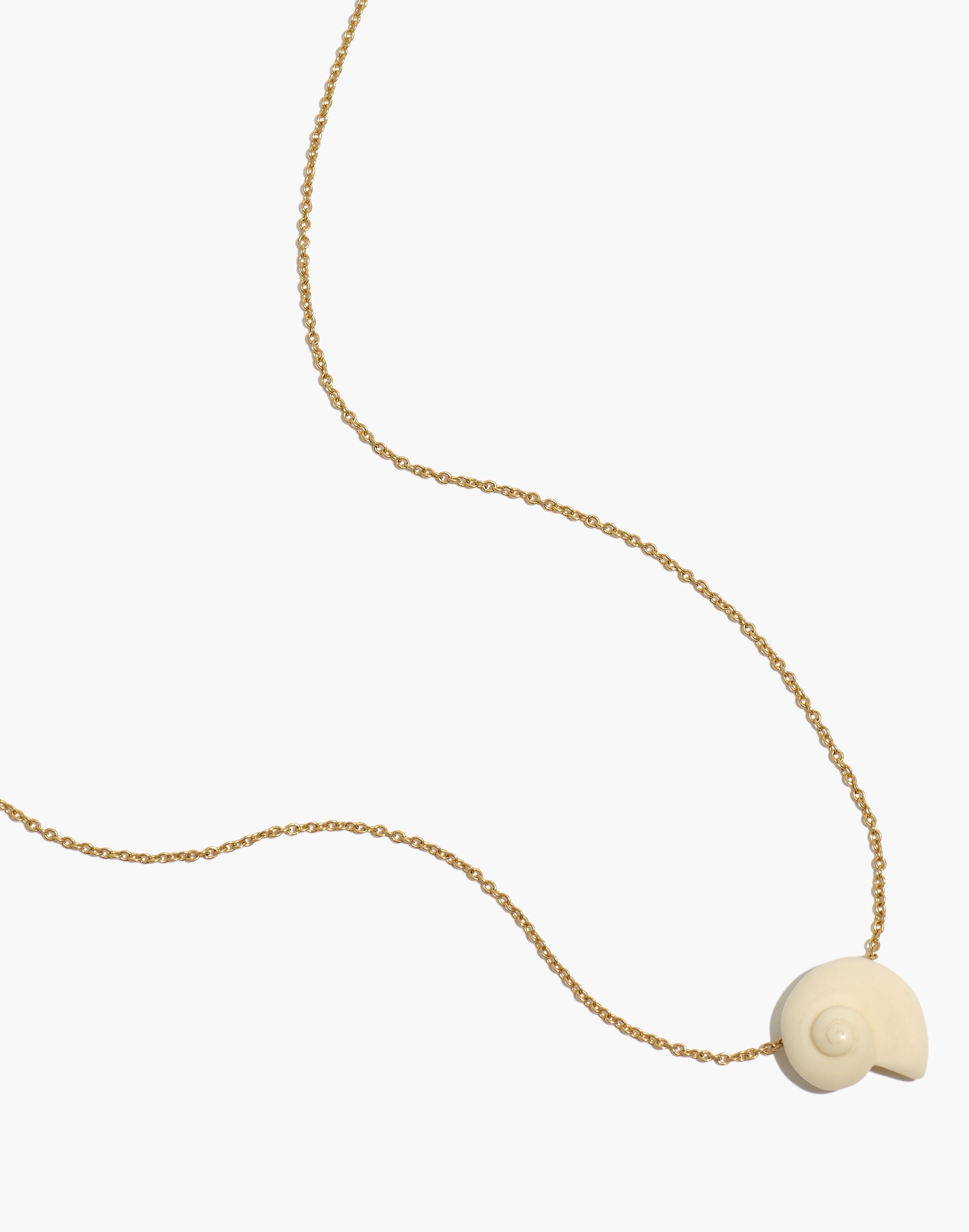 Shell Pendant Necklace