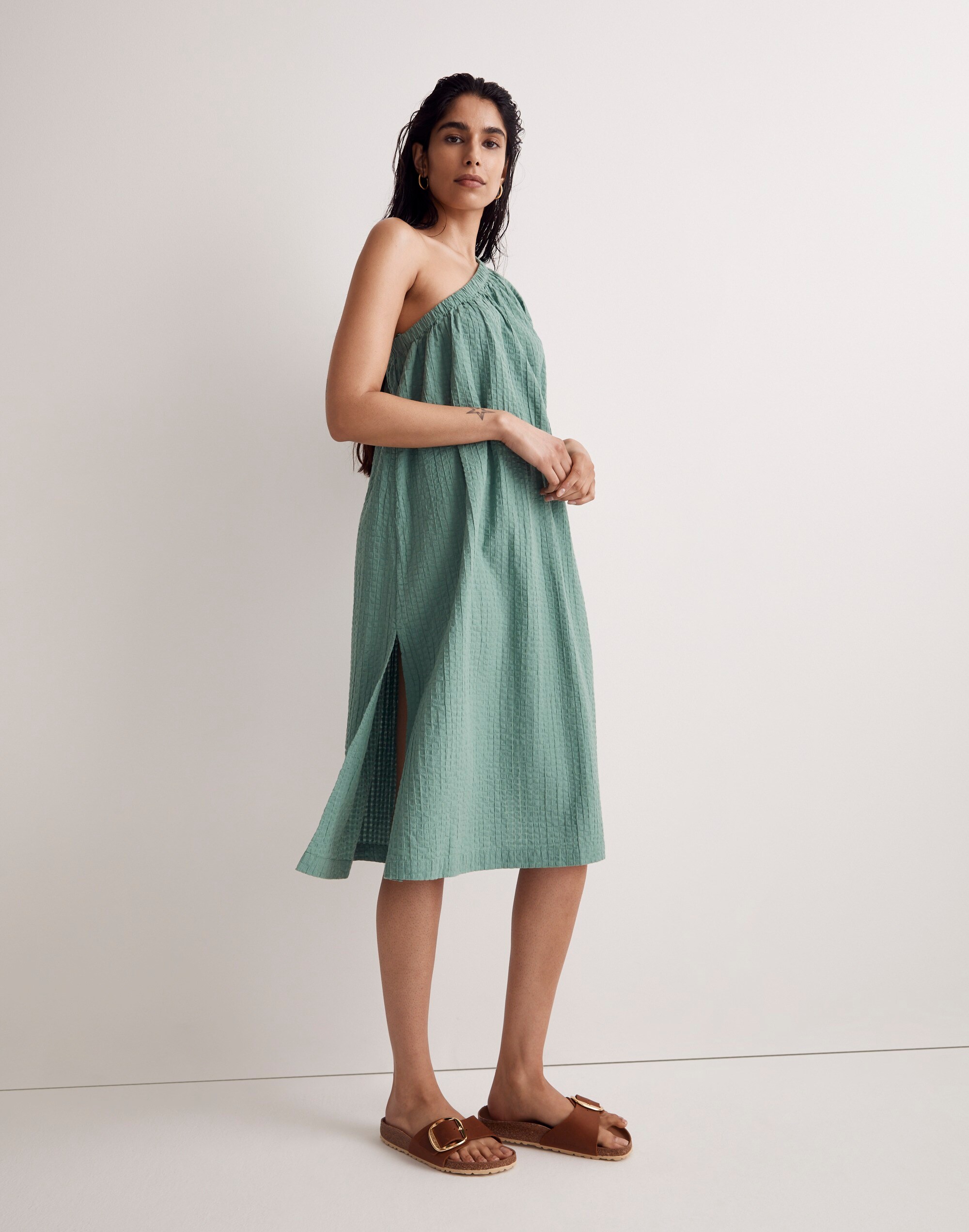 Seersucker One-Shoulder Puff-Sleeve Midi Dress | Madewell