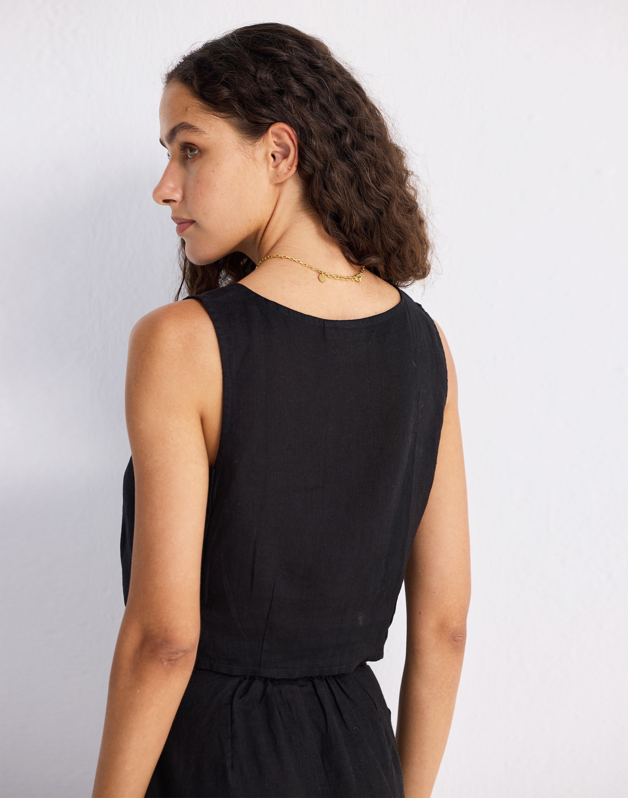 Reistor® Boxy Crop Top in 100% Black Hemp | Madewell